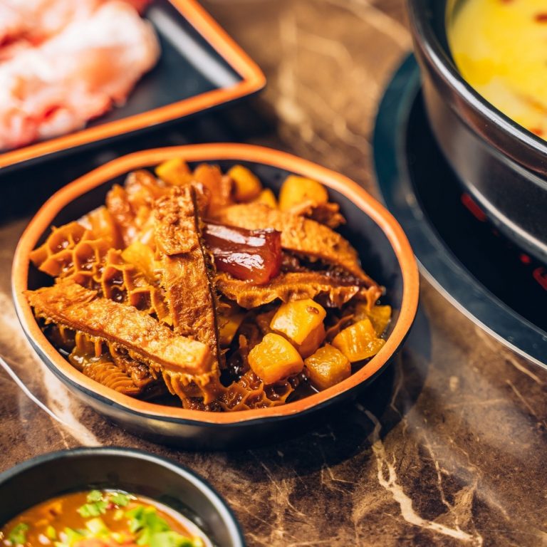 GUANGZHOU HOT POT – The Taste of Traditional Cantonese Hotpot